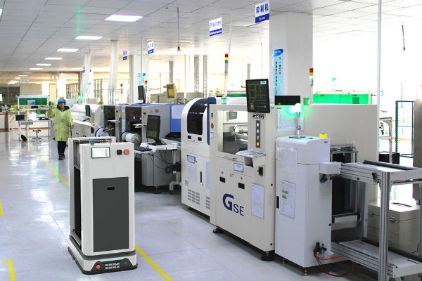 SMT station load/unload - Aicon Robot